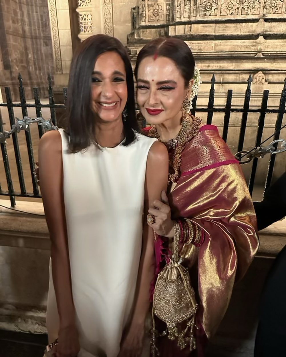 Poorna Jagannathan Movies & TV shows, Education, Husband, Child, Height ...